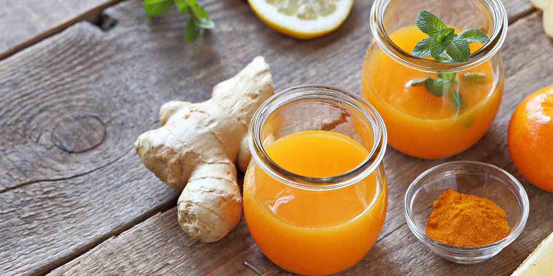 Napitak od đumbira i kurkume ima umirujuće efekte, olakšava probavu i ...